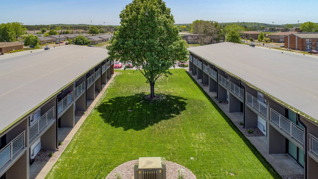 The Howard | River Valley Architects